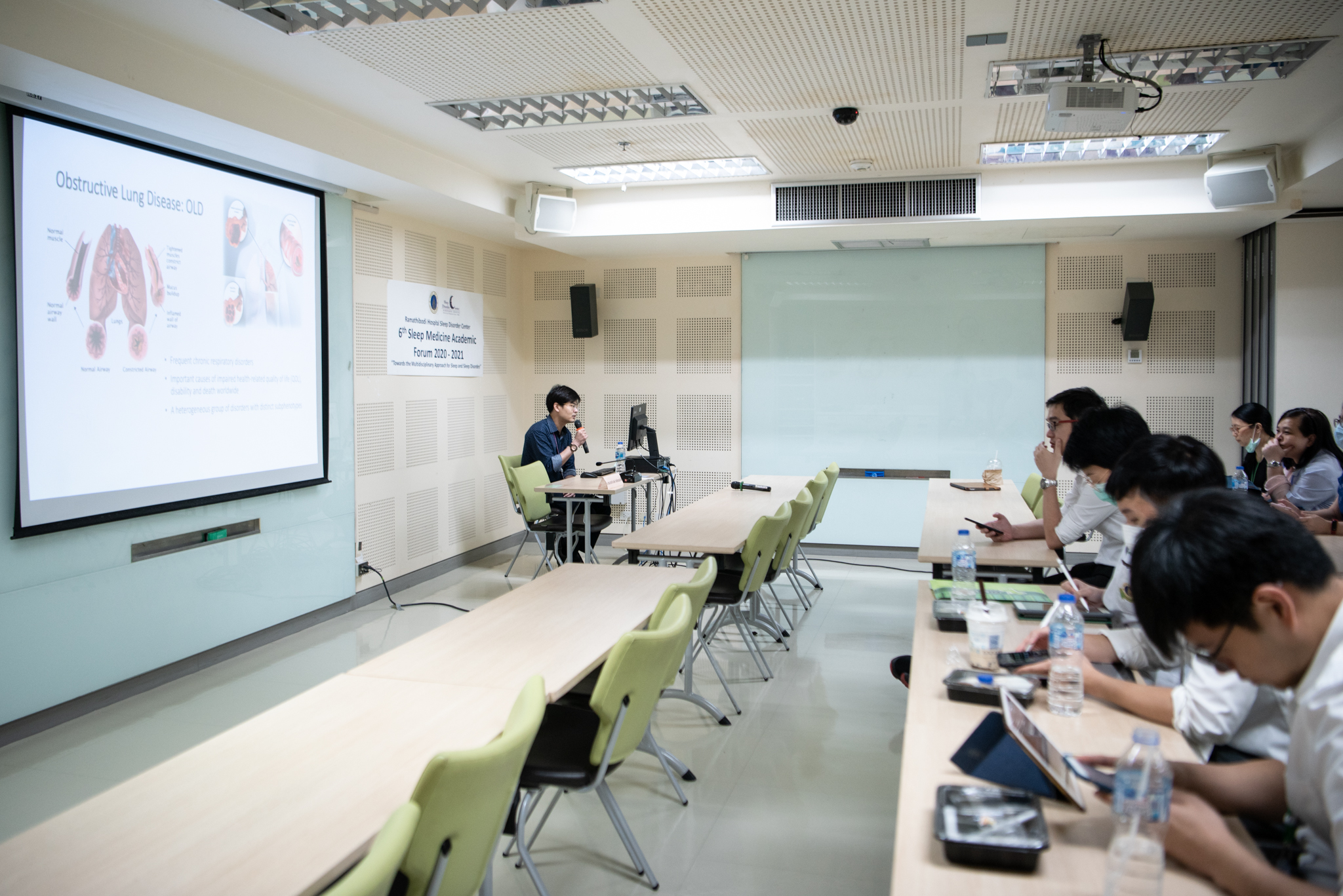 การบรรยายของศูนย์โรคการนอนหลับ เรื่อง Obstructive lung disease and ...