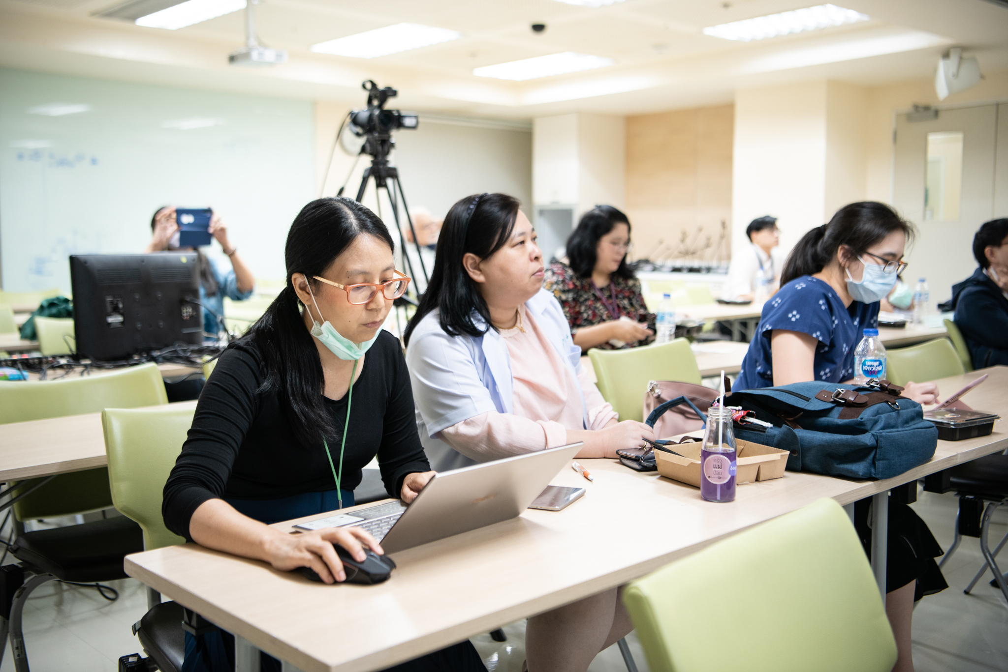 การบรรยายของศูนย์โรคการนอนหลับ เรื่อง Obstructive lung disease and ...