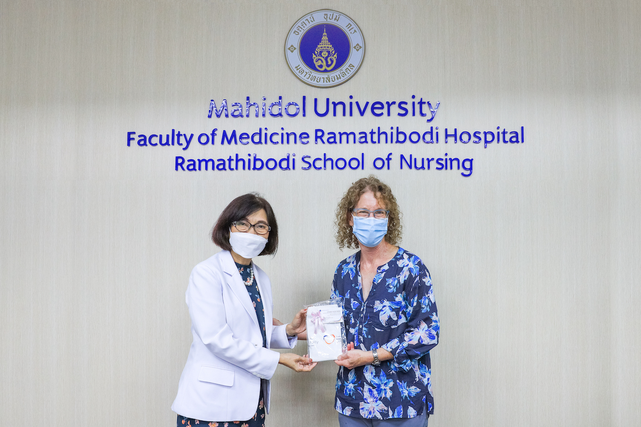 ให้การต้อนรับ Professor Dr. Brad H. Pollock, Department Chair ...