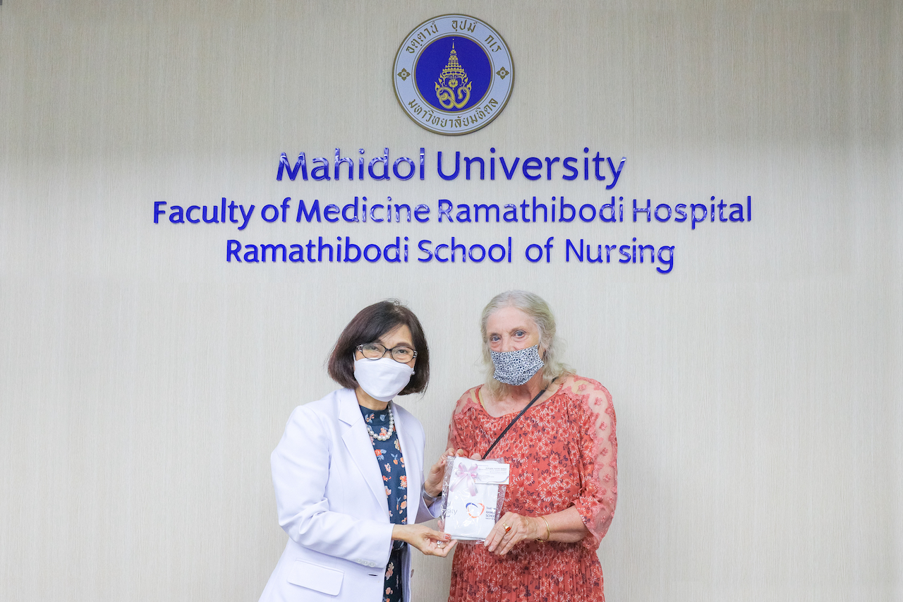 ให้การต้อนรับ Professor Dr. Brad H. Pollock, Department Chair ...